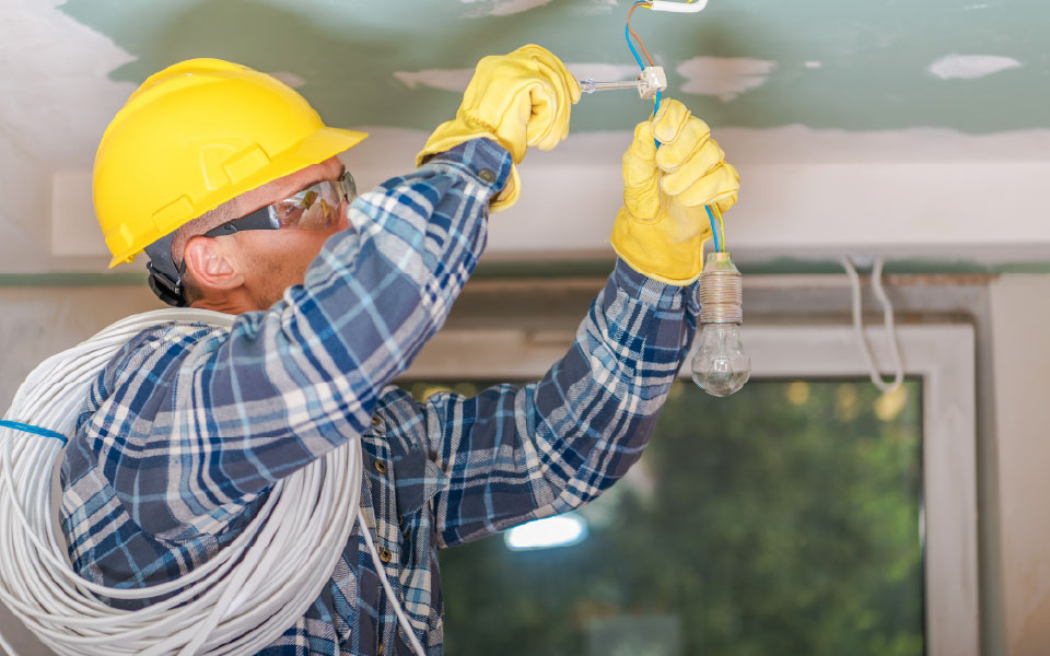 Safeguarding Your Older B&B: Tackle Faulty Electrical Wiring | CBIZ ...